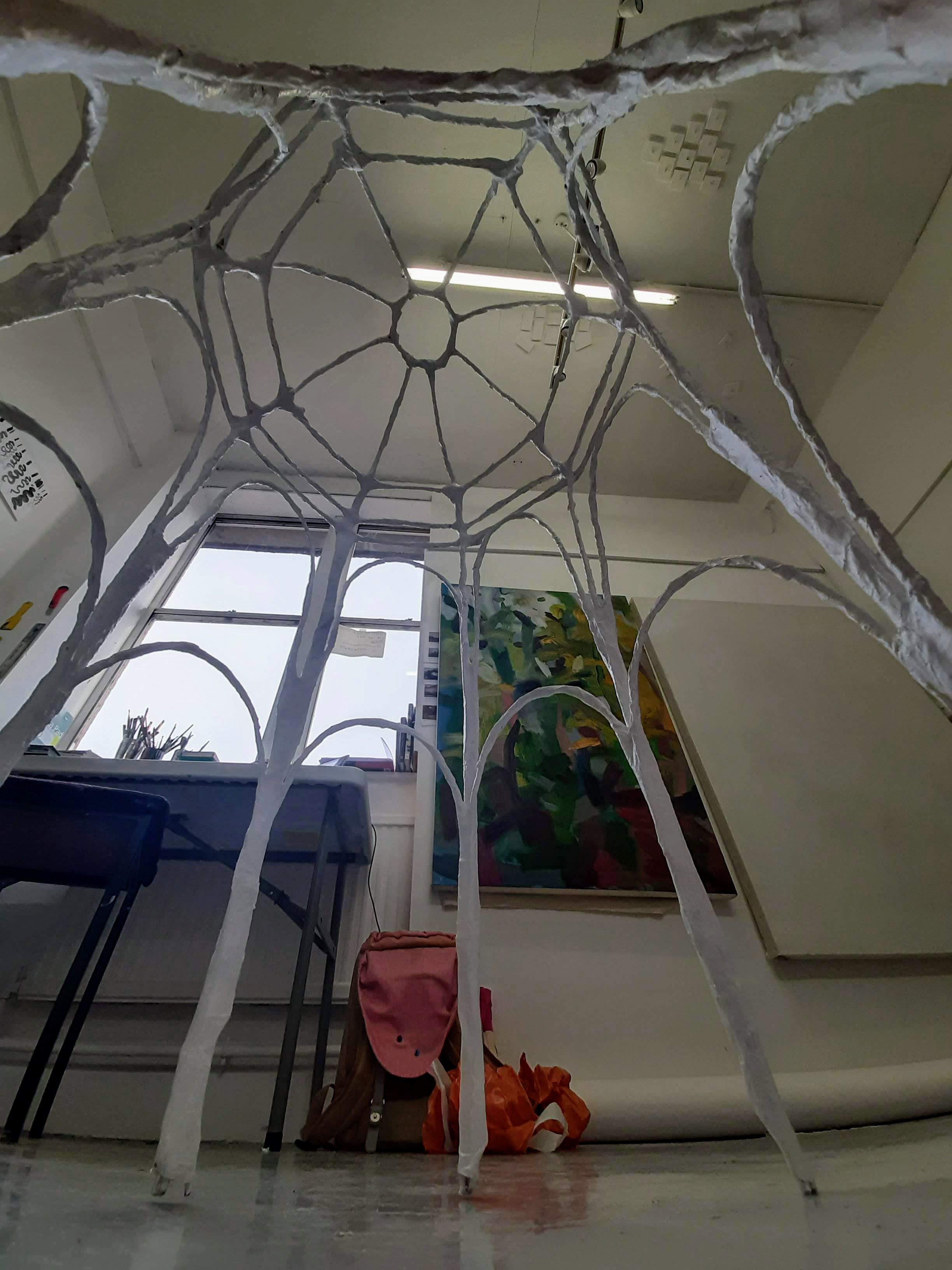 Adding structure lines and the finished painting – Georgina Harris